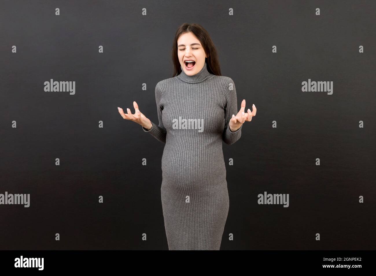 Hispanic pregnant teenager hi-res stock photography and images - Alamy