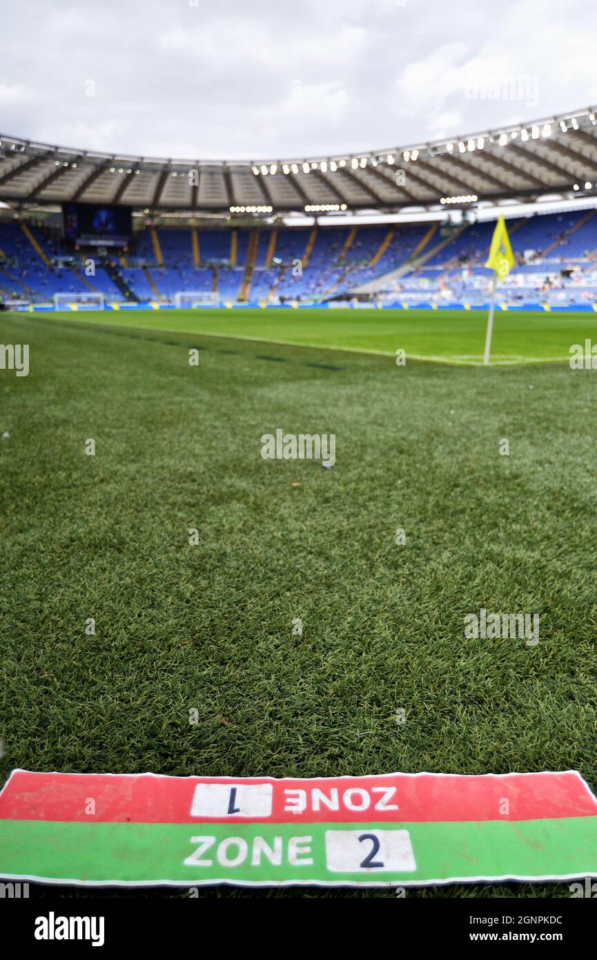 Football red zone hi-res stock photography and images - Alamy