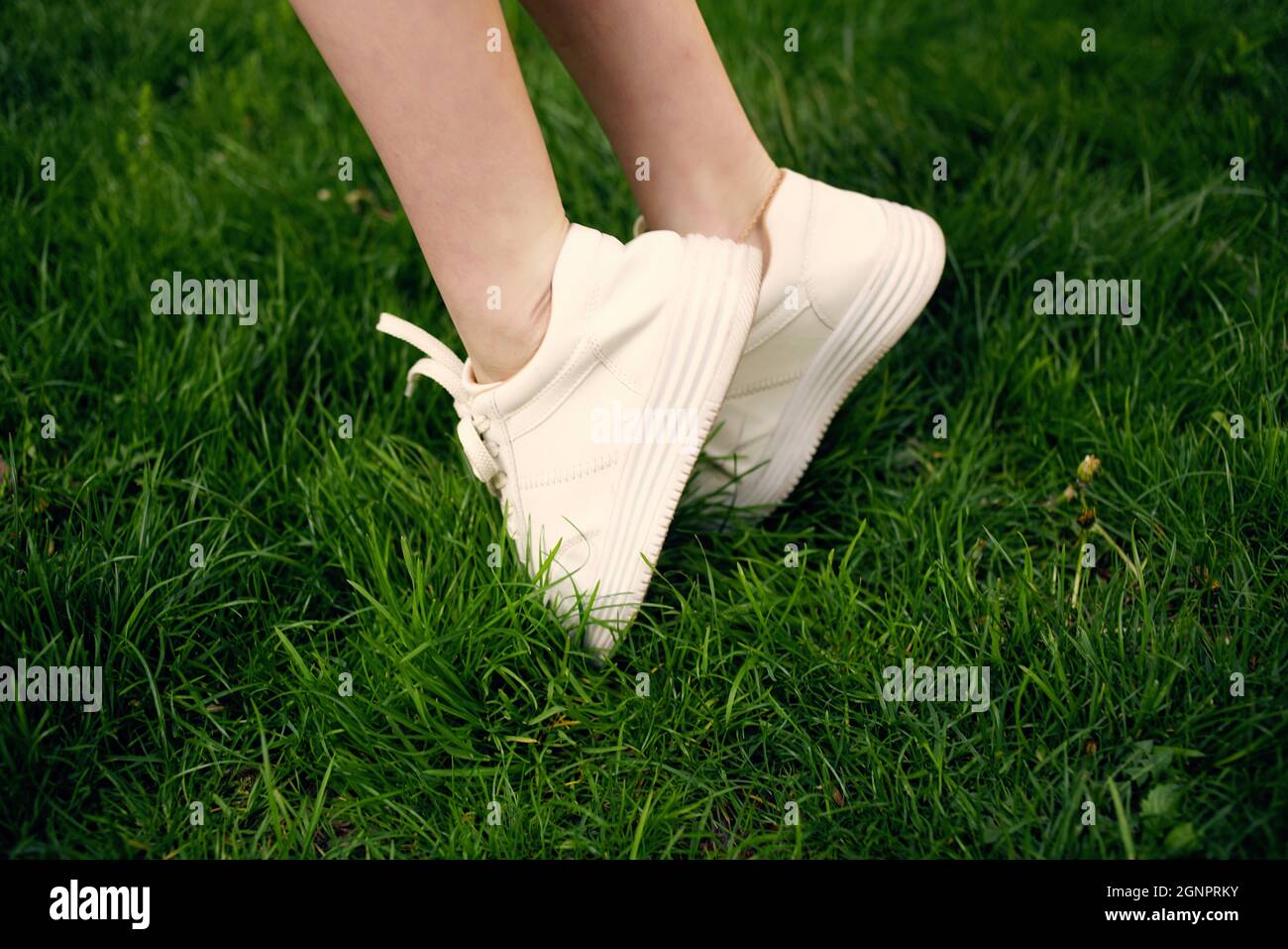female feet grass park fresh air walk Stock Photo - Alamy