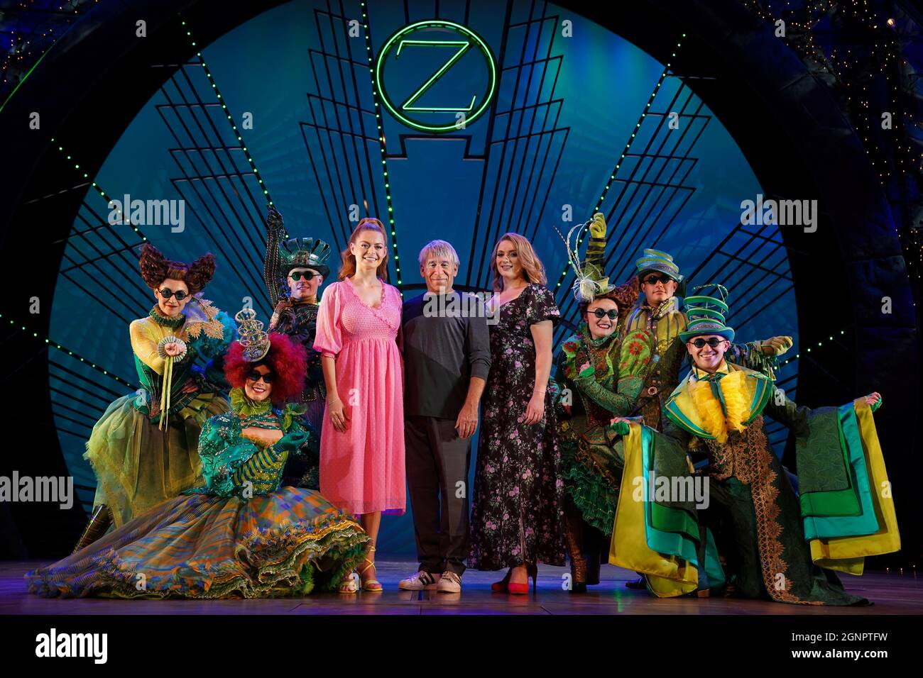 Elphaba hi-res stock photography and images - Alamy