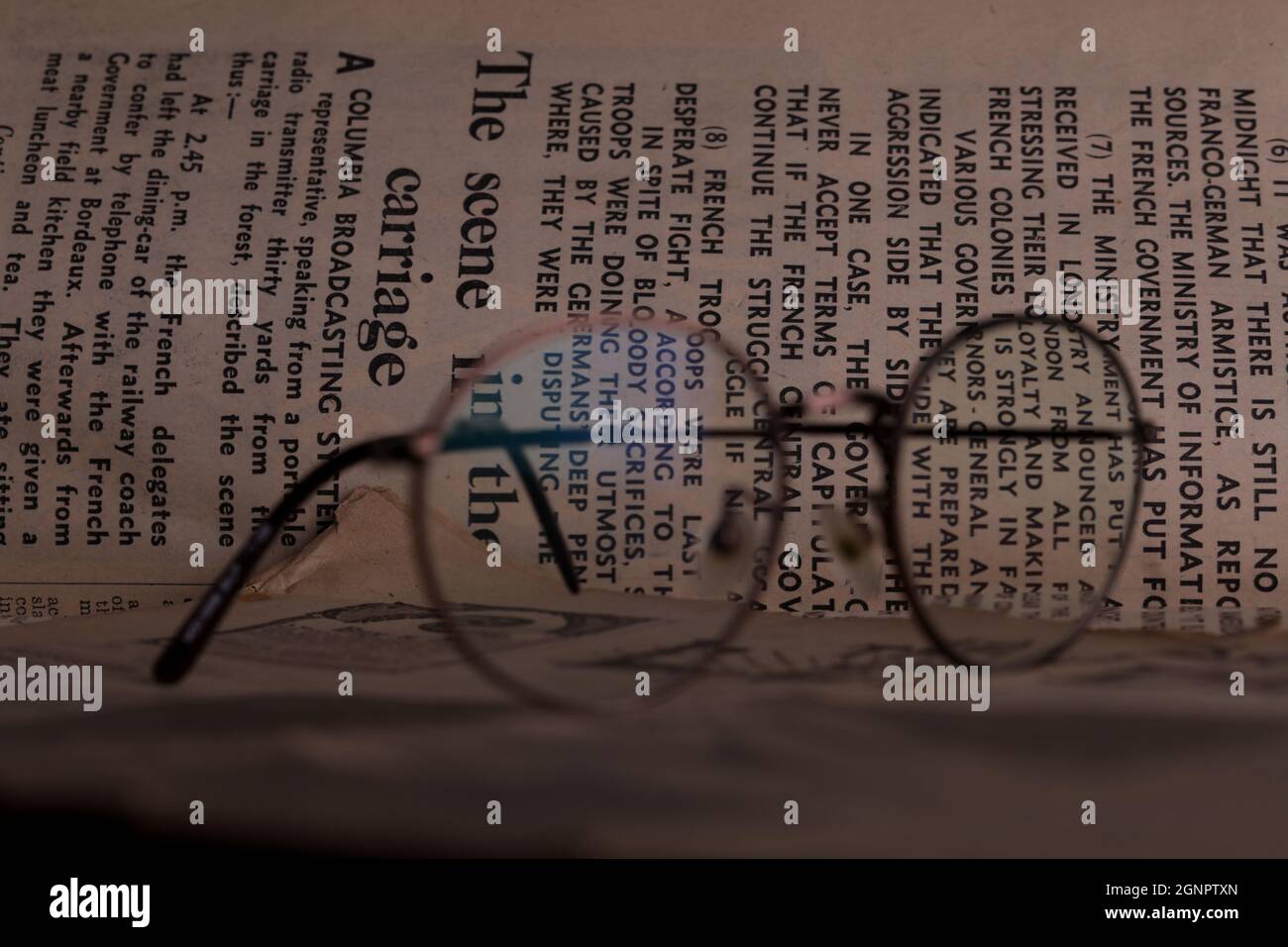 20th century newspaper press hi-res stock photography and images - Alamy