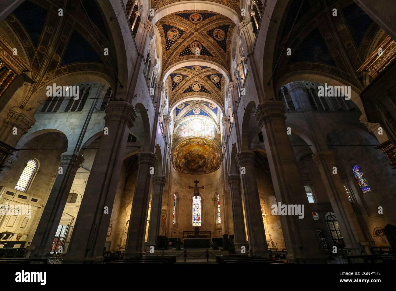 Lucca cathedral volto santo hi-res stock photography and images - Alamy