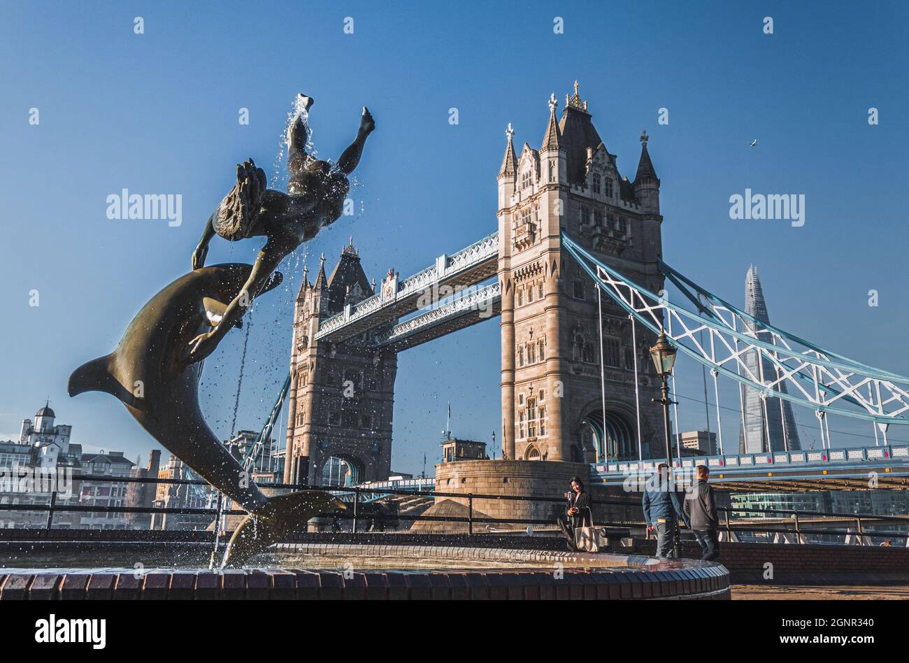 Dolphin structure bridge hi-res stock photography and images - Alamy