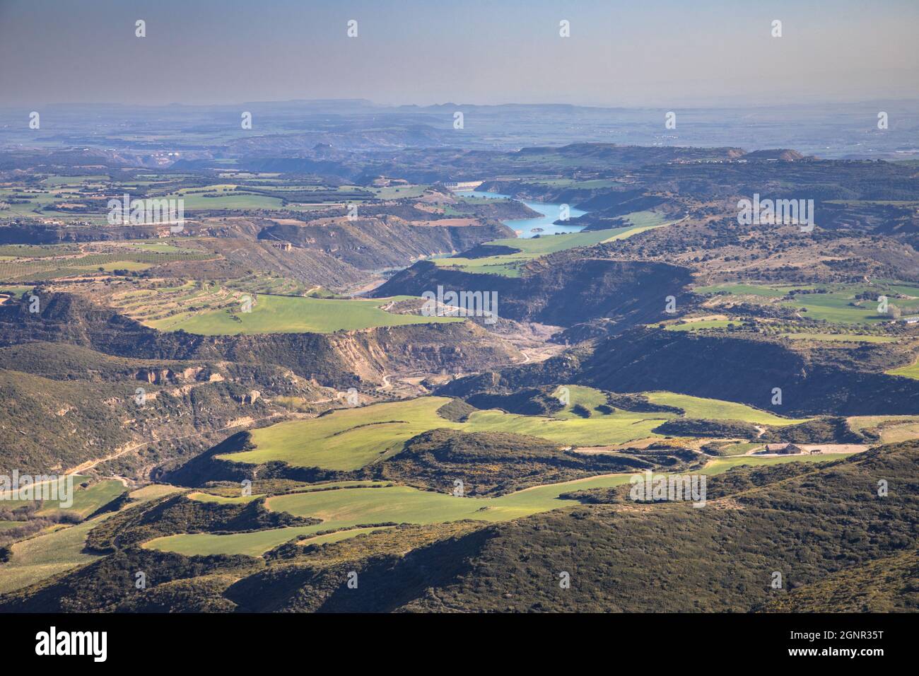 Spain cliff cliffs river valley hi-res stock photography and images - Alamy
