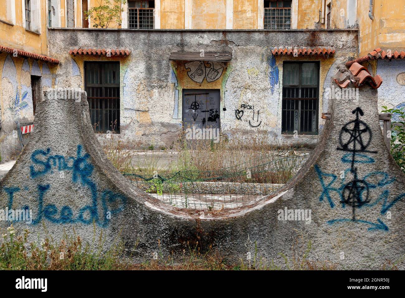 Visit to the former mental hospital of Santa Maria della Pieta'. The ...