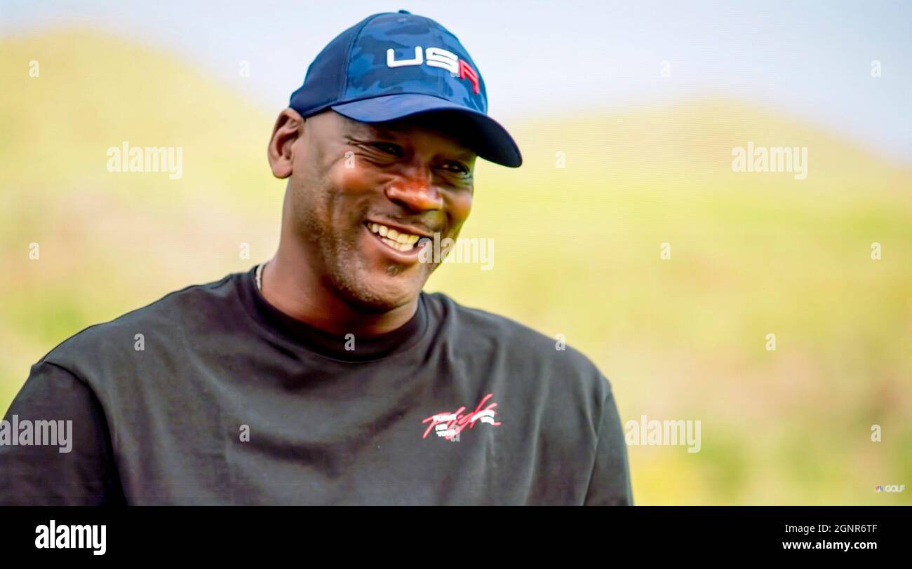 Michael jordan basketball hi-res stock photography and images - Alamy