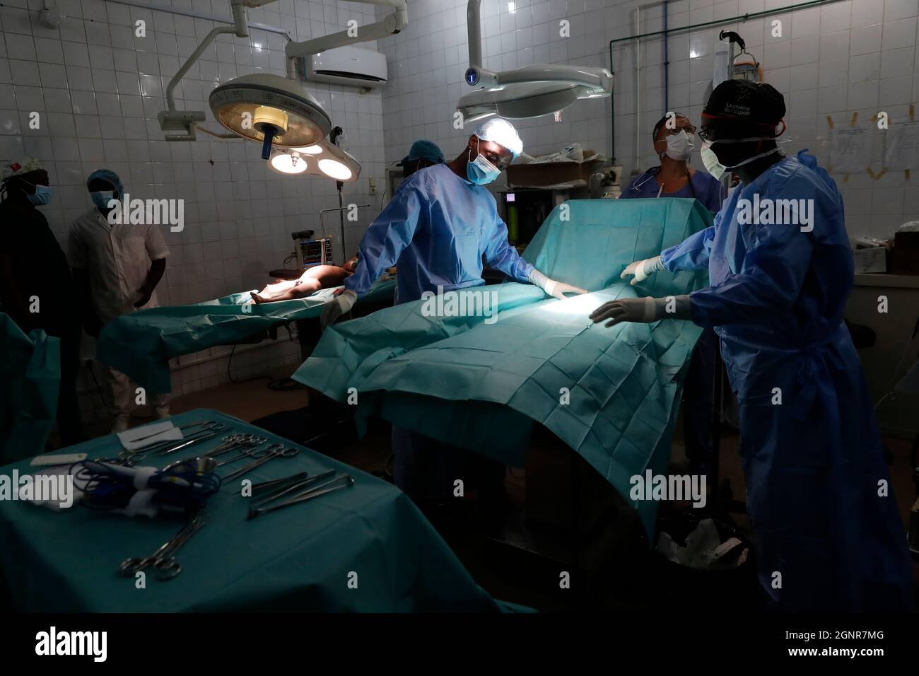 African hospital. Operating theater. Pediatric surgery. Benin Stock ...