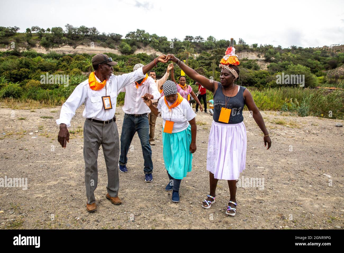 Afro-Ecuadorian group dancing in Valle del Chota, Ecuador Stock Photo ...