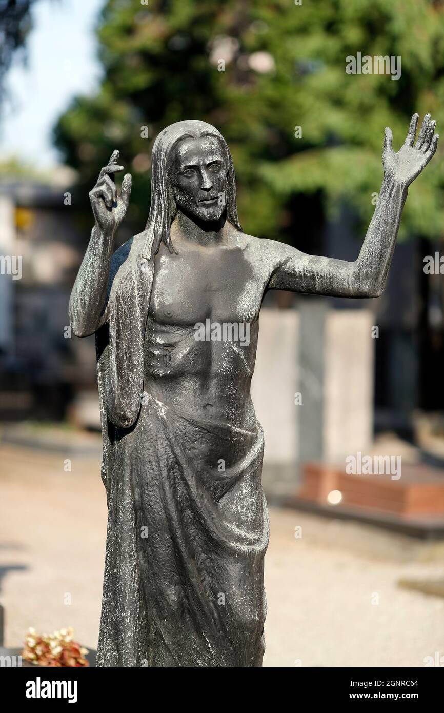 Monumental Cemetery. Statue of Jesus. Milan. Italy Stock Photo - Alamy