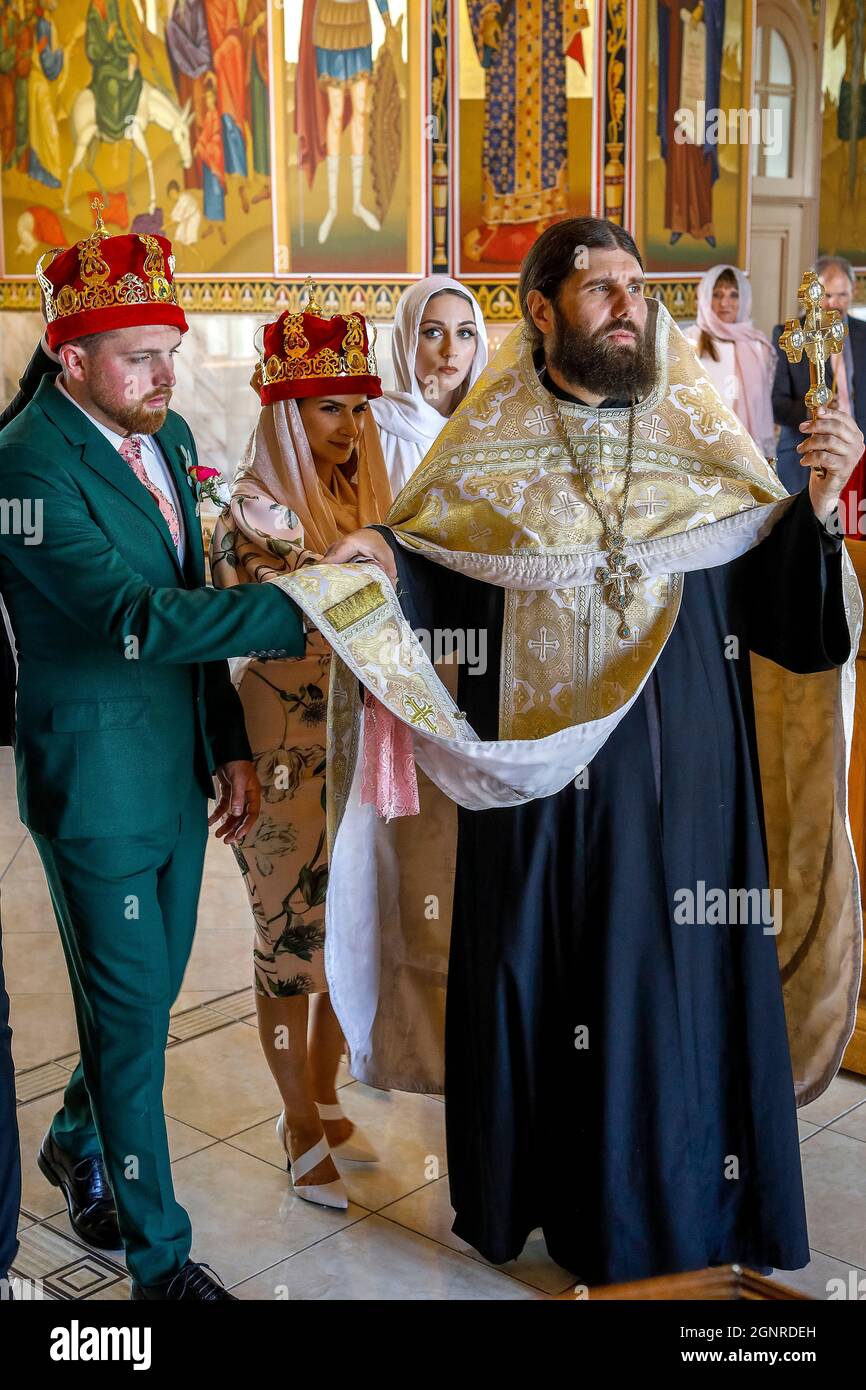 Croix debout hi-res stock photography and images - Alamy