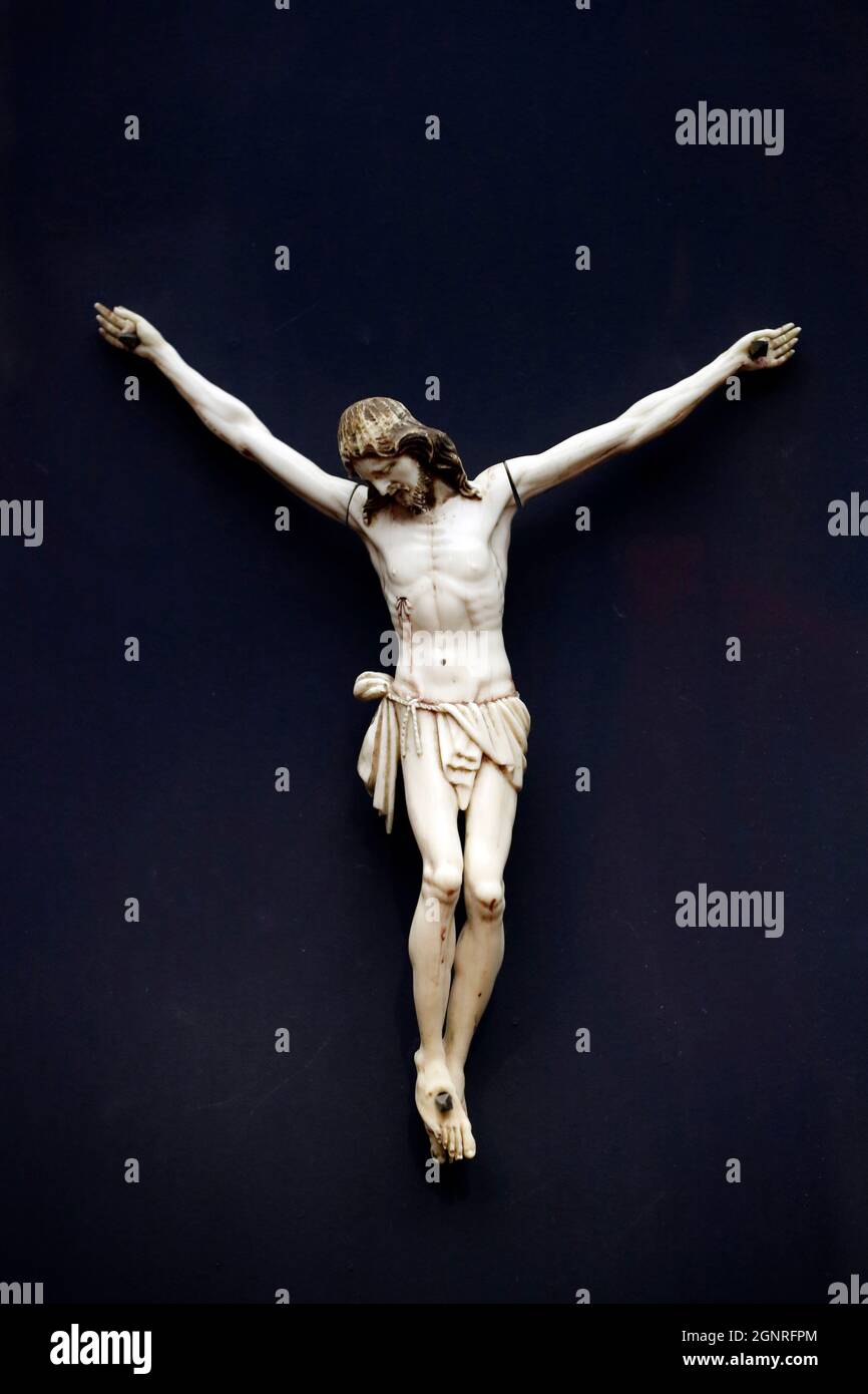 Ivory statue roman hi-res stock photography and images - Alamy