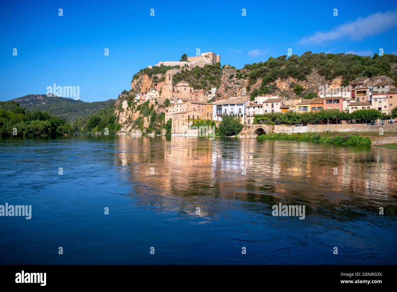 Miravet village hi-res stock photography and images - Alamy