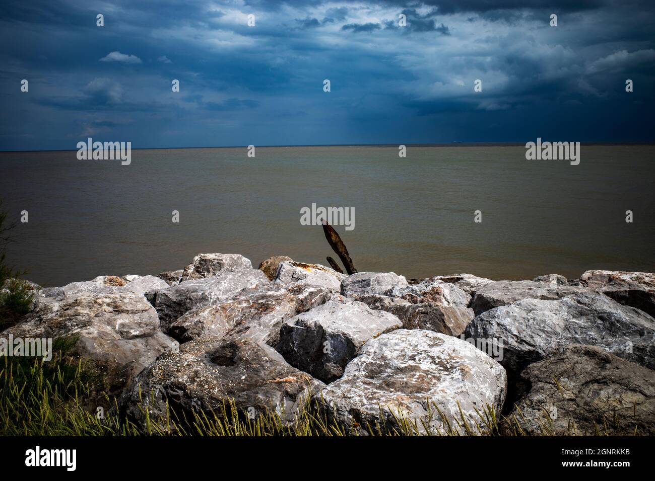 Rock armour coastal defences hi-res stock photography and images - Alamy