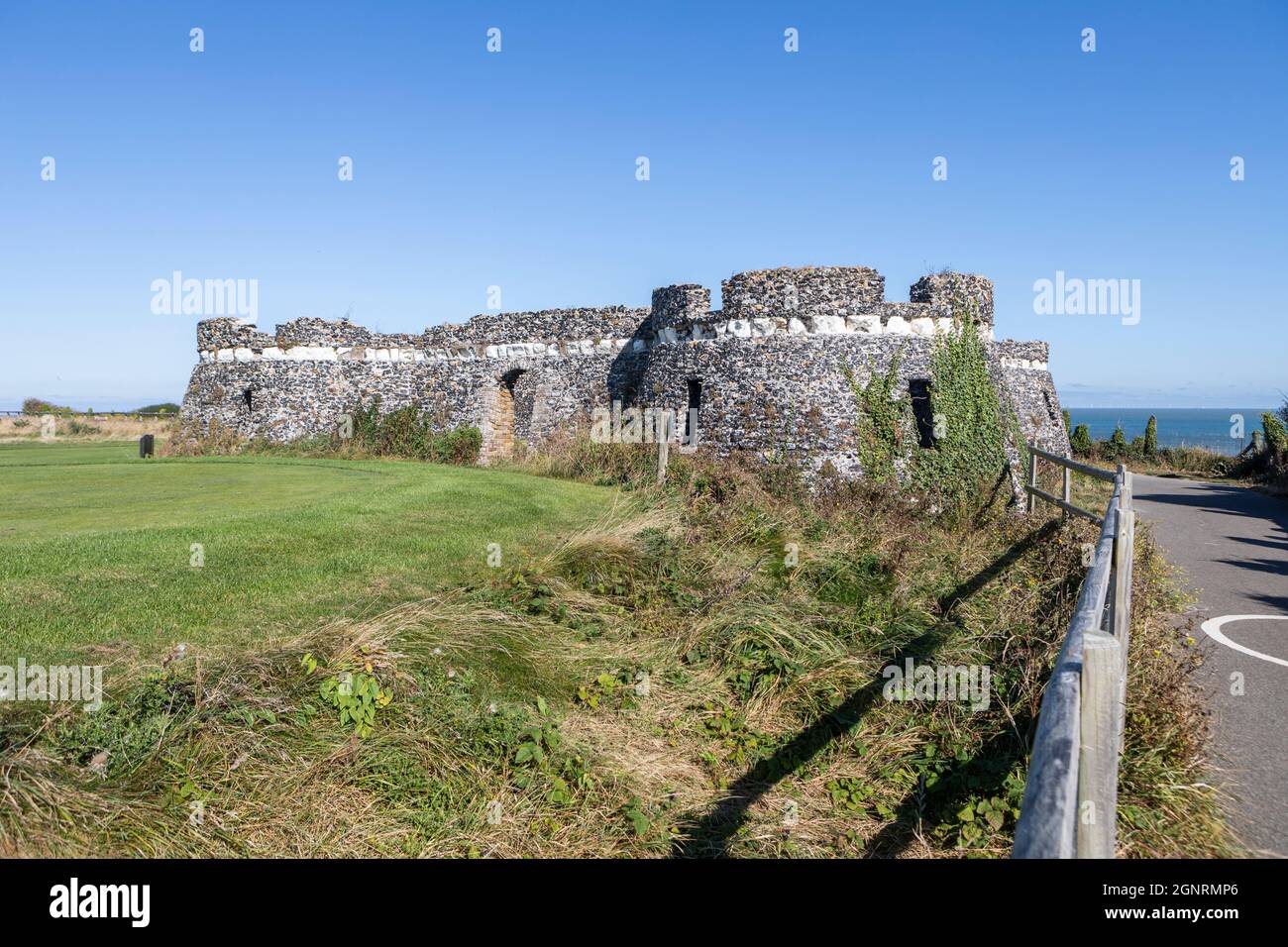 Neptune´s Tower, a folly built on the cliff above Kingsgate Bay ...