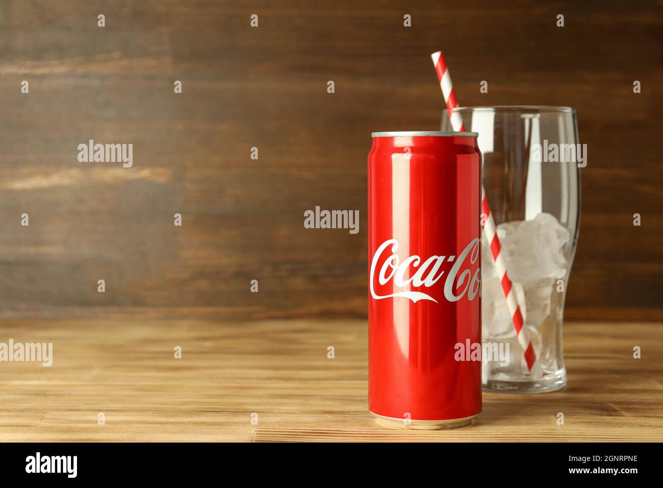 Coca cola bottle straw hi-res stock photography and images - Alamy