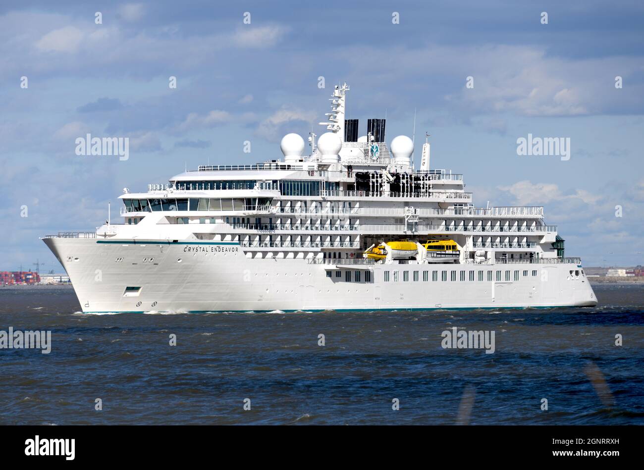 27/09/2021 Gravesend UK Luxurious expedition cruise ship Crystal ...