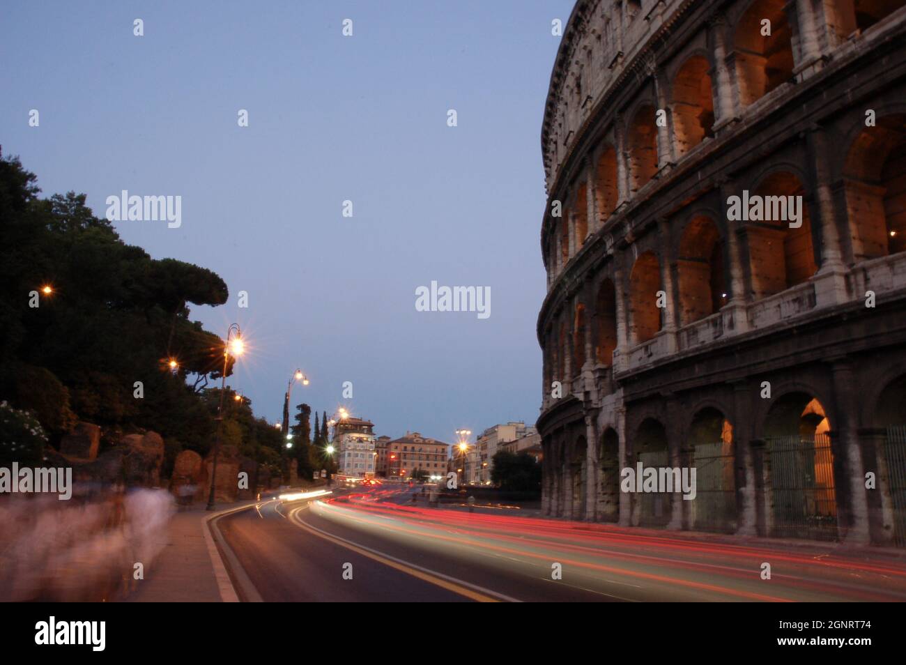 colosseum rome evening shot at night Stock Photo - Alamy