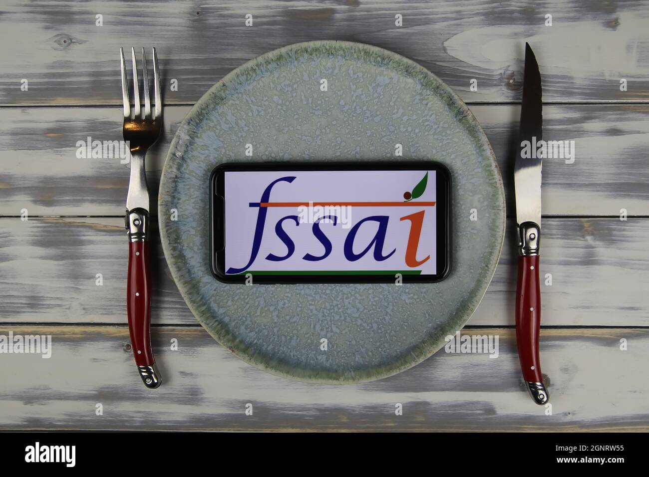 Food standards agency logo hi-res stock photography and images - Alamy