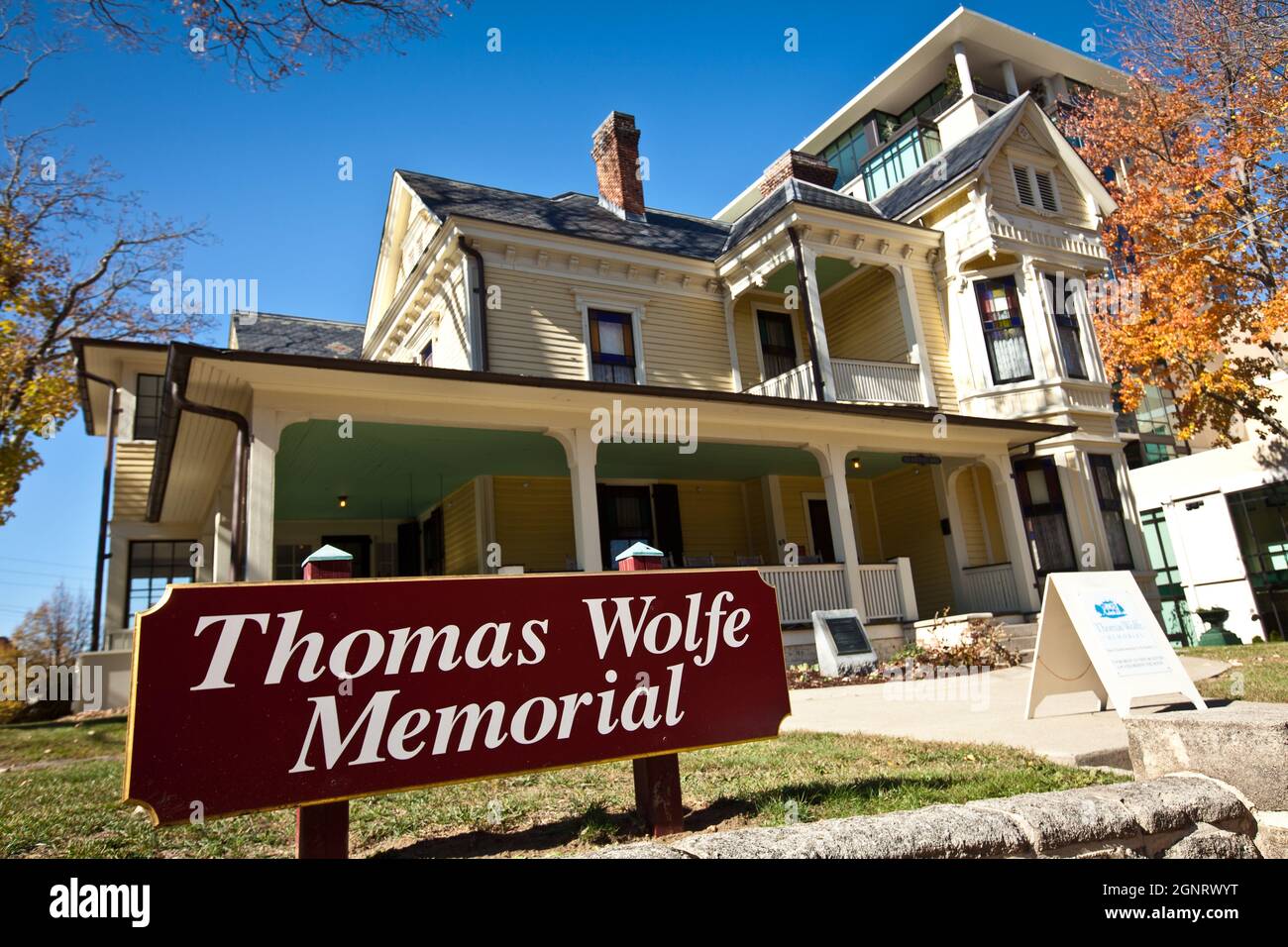 Home and memorial of American author Thomas Wolfe at 46 Spruce Street ...