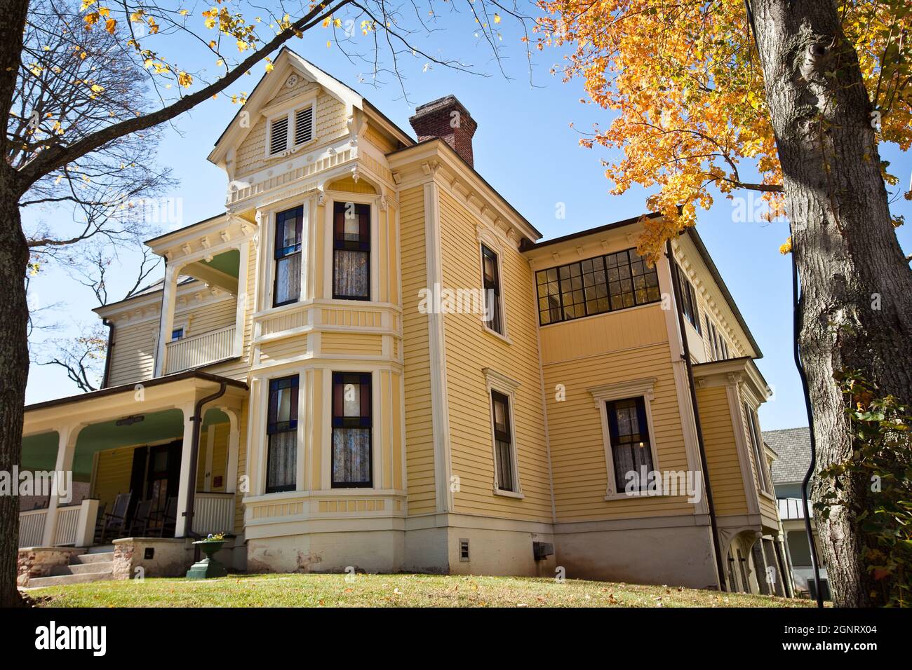 Home and memorial of American author Thomas Wolfe at 46 Spruce Street ...