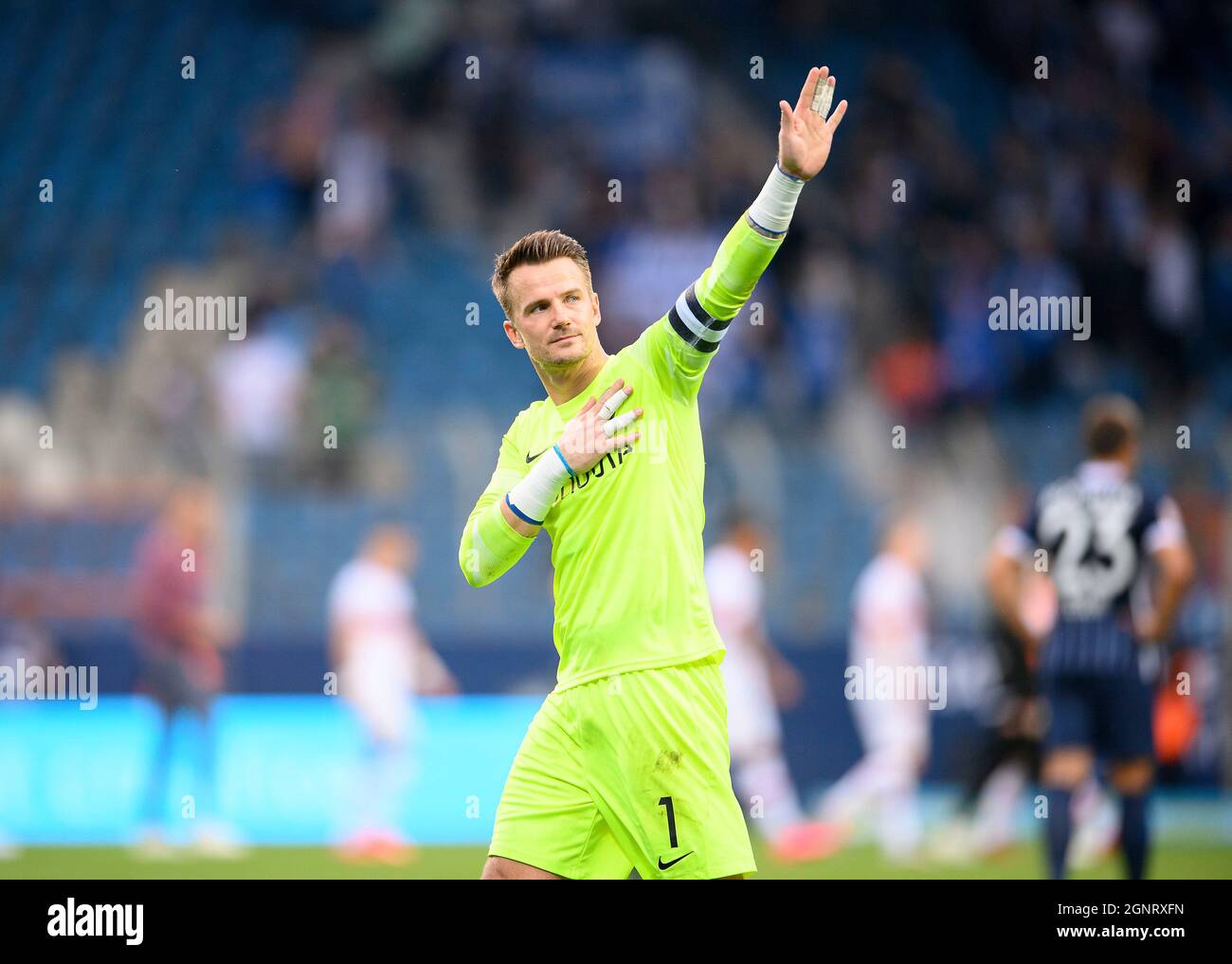 Vfb stuttgart football club logo hi-res stock photography and images ...