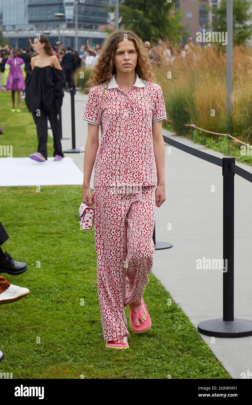 MILAN, ITALY - SEPTEMBER 25, 2021: MSGM fashion show, model on the ...