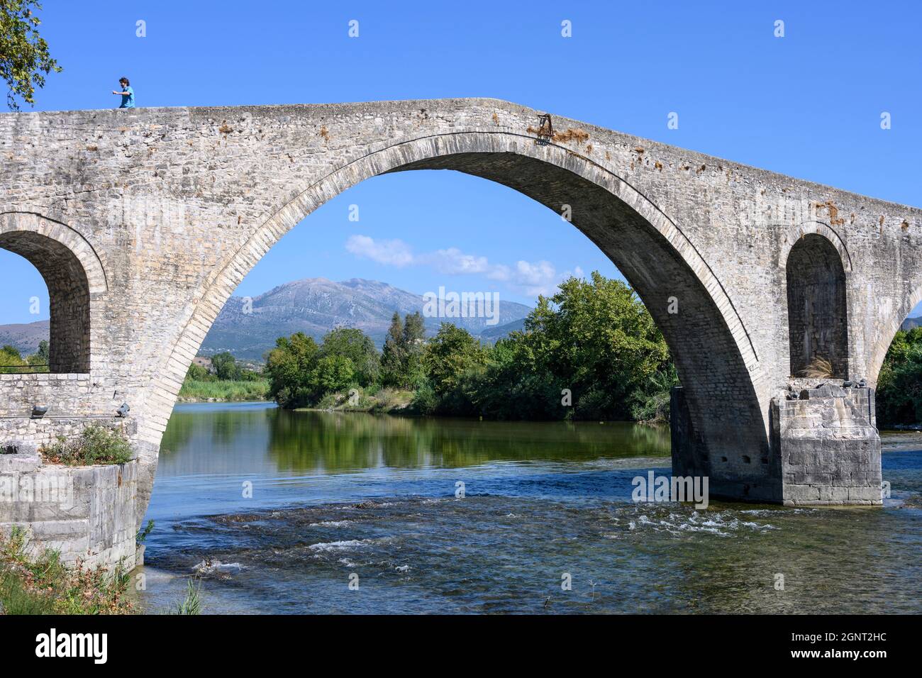 Multi arch bridge hi-res stock photography and images - Alamy