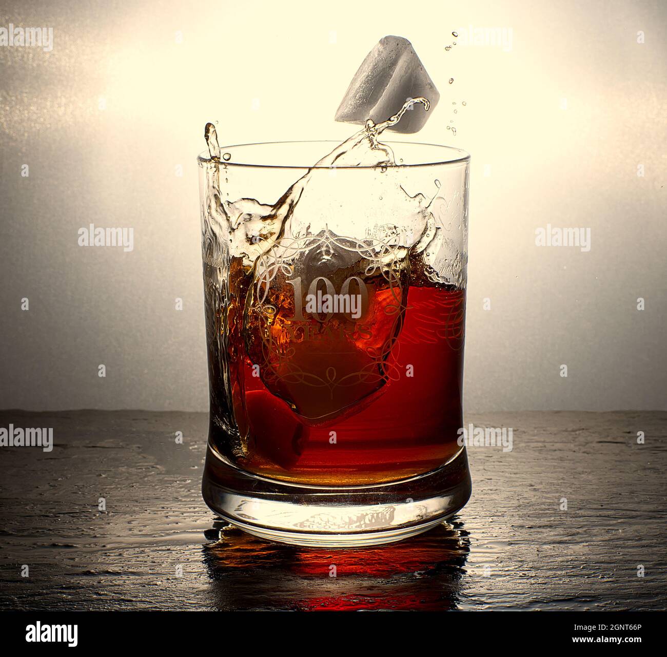 100 year old whisky hi-res stock photography and images - Alamy