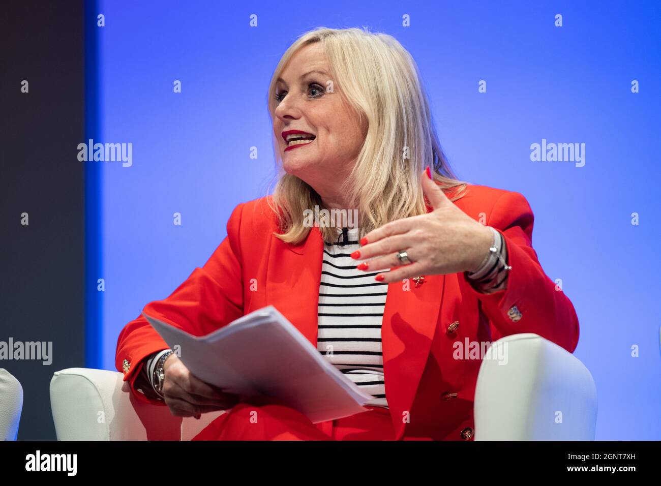 Tracy brabin labor mp hi-res stock photography and images - Alamy