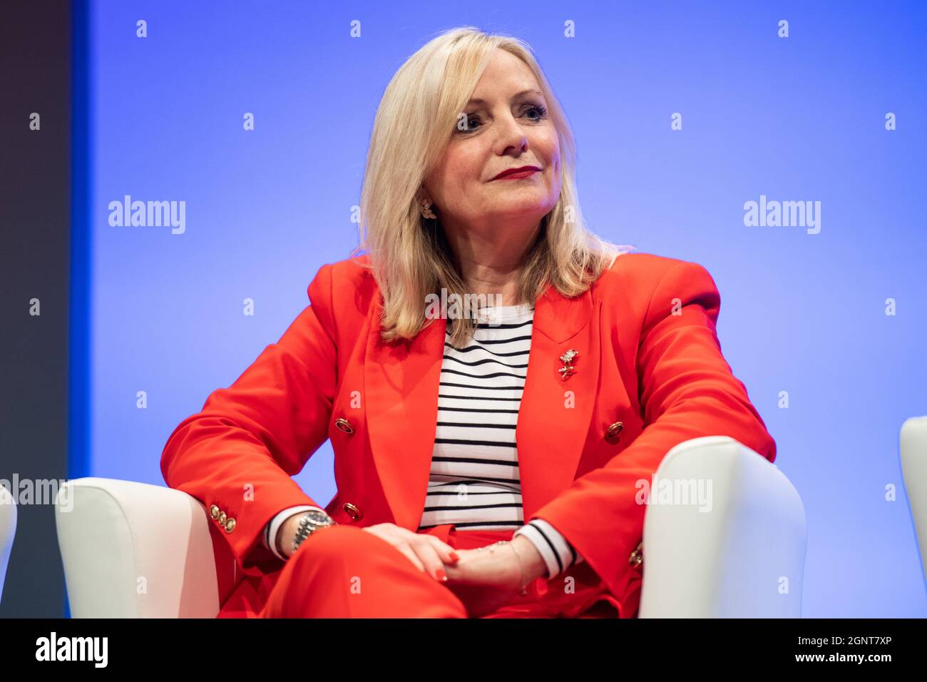 Tracy brabin labor mp hi-res stock photography and images - Alamy