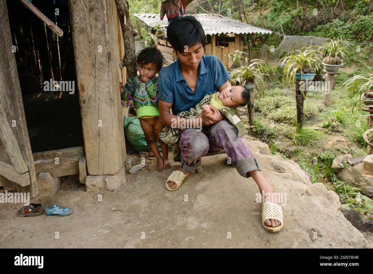 Father home alone hi-res stock photography and images - Alamy