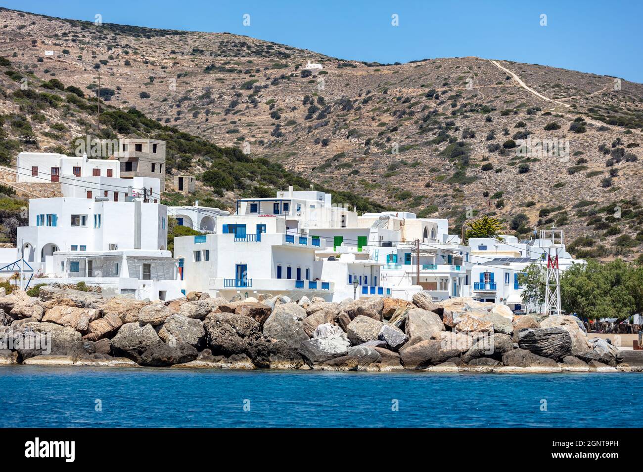 Sikinos island port, Greece. Typical Cyclades architecture of ...