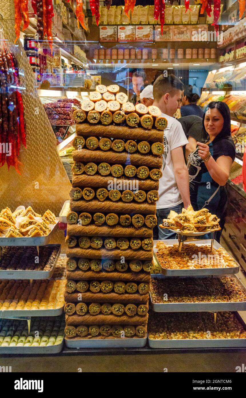 Shop window for baklava, Turkish delight and sweets in Istanbul, Turkey ...