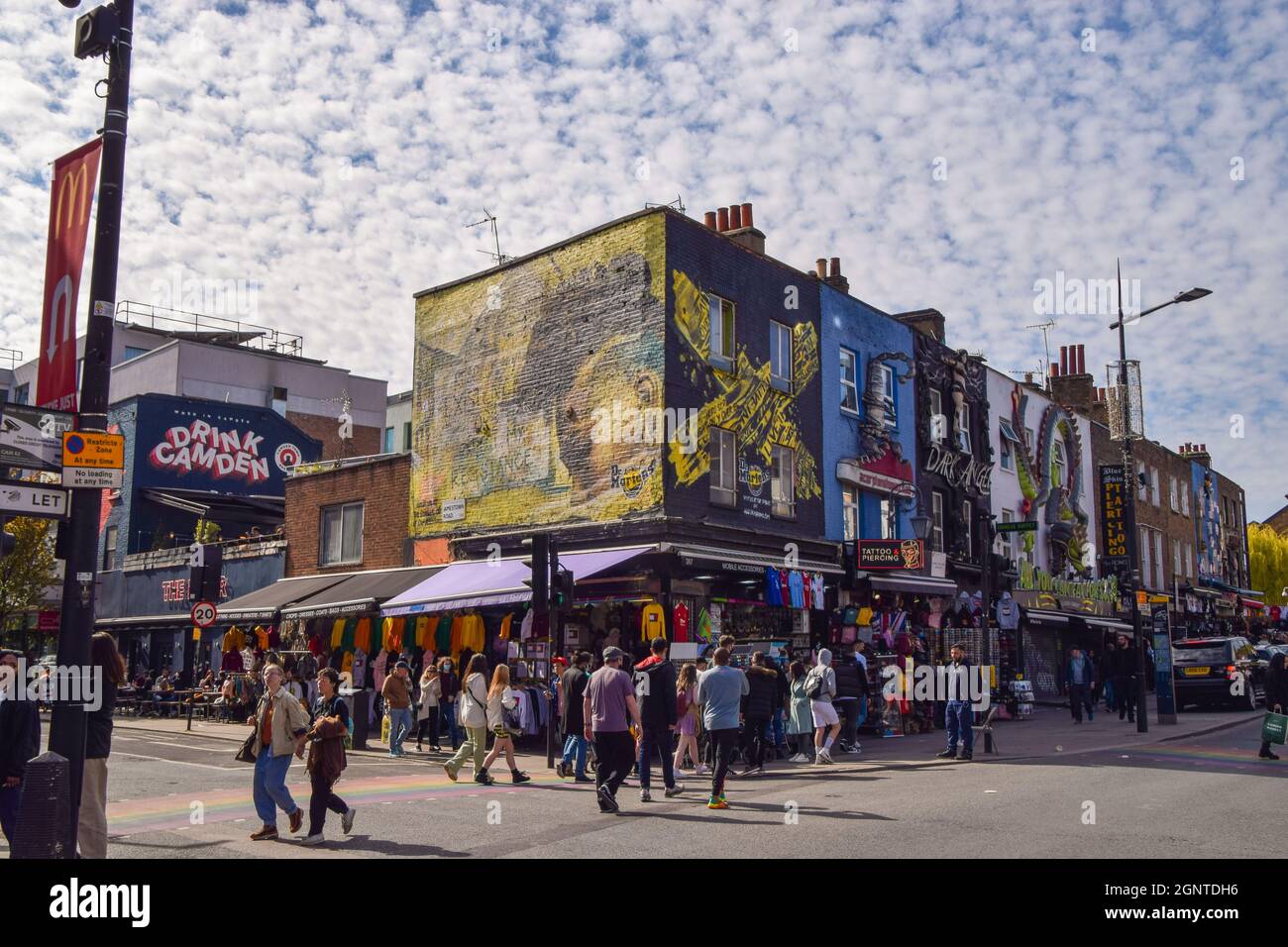 Kentish town hight street london hi-res stock photography and images ...