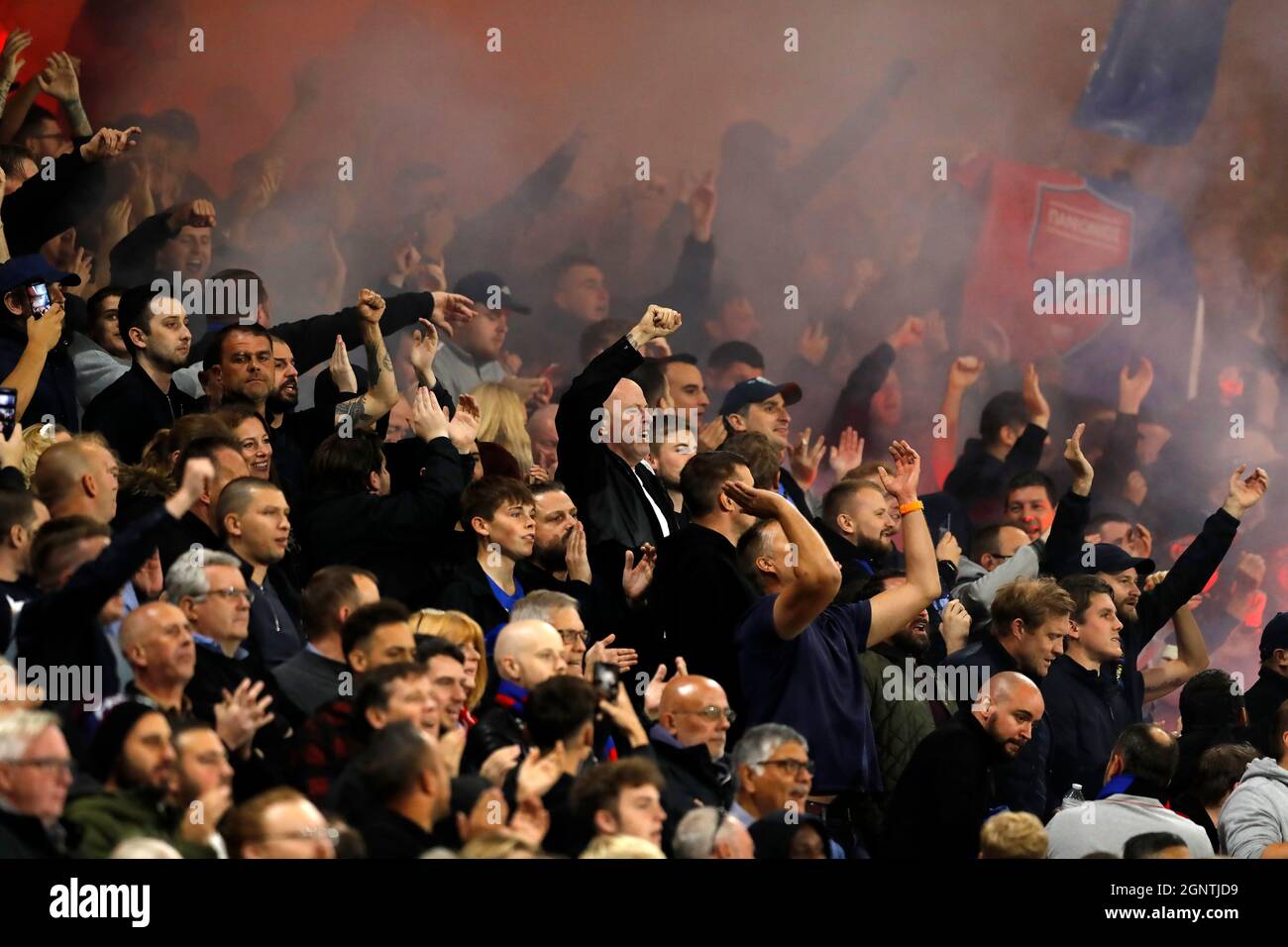 Crystal palace fans chanting hi-res stock photography and images - Alamy