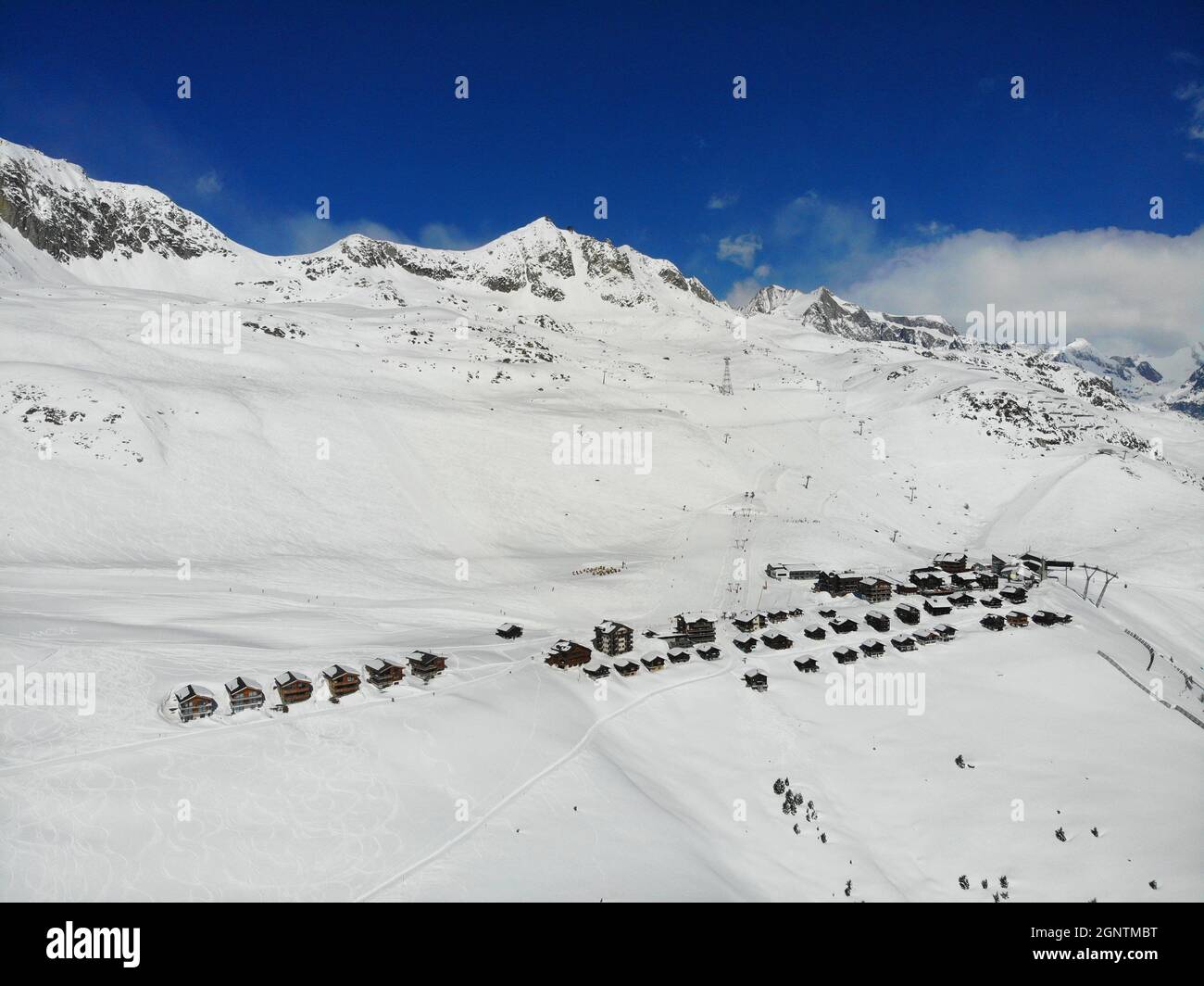 Fiesch kühboden hi-res stock photography and images - Alamy