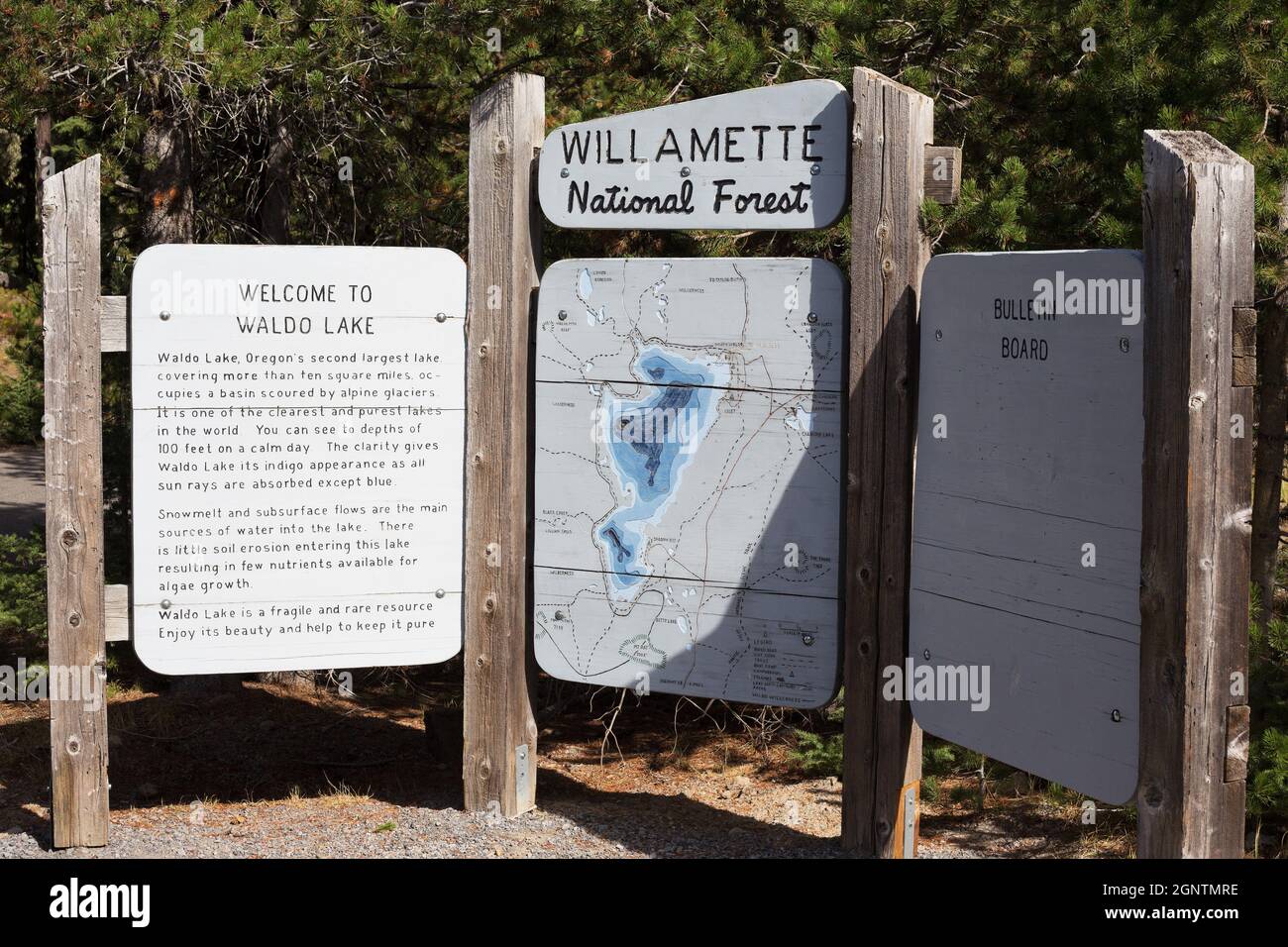 Waldo sign hi-res stock photography and images - Alamy