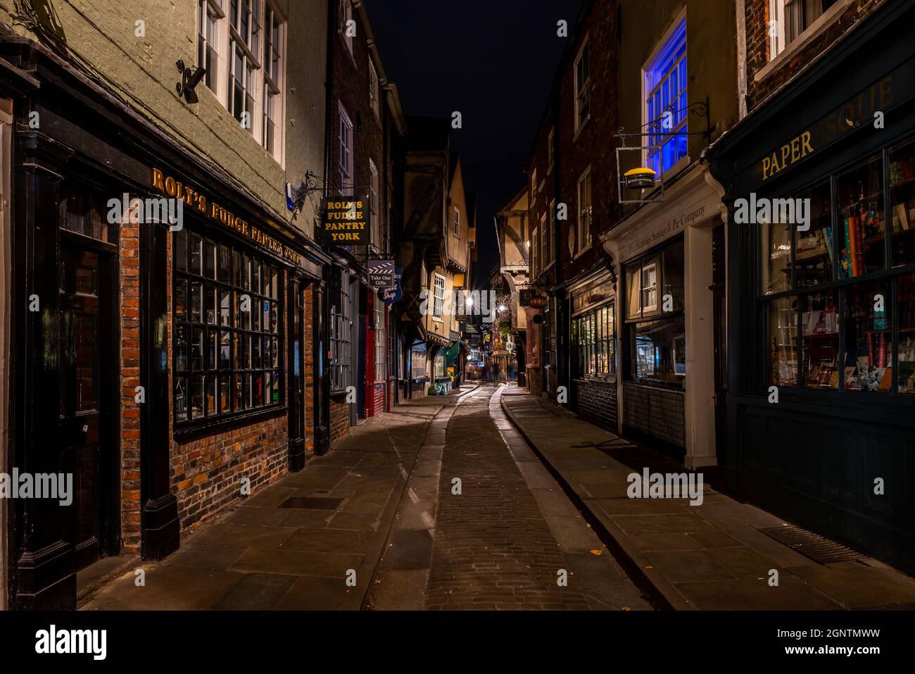 YORK, UK - SEPTEMBER 12, 2021: Night view of the Shambles, a famous ...