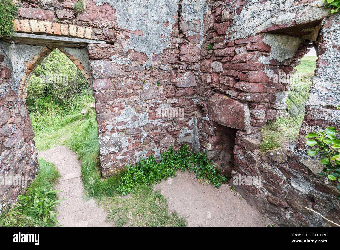 Folly window hi-res stock photography and images - Alamy