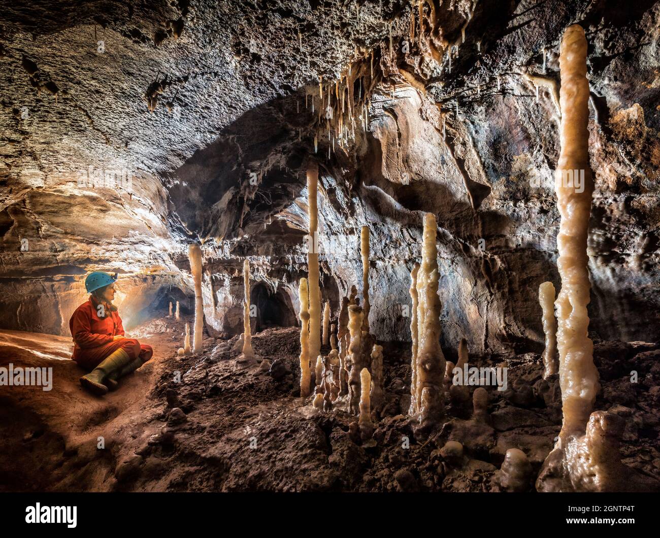 The Mini Columns, Ogof Ffynnon Ddu, cave in Wales, UK Stock Photo - Alamy