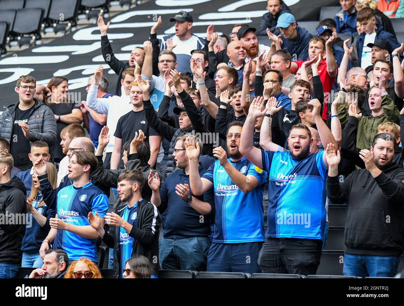 Milton keynes dons fans game hi-res stock photography and images - Alamy