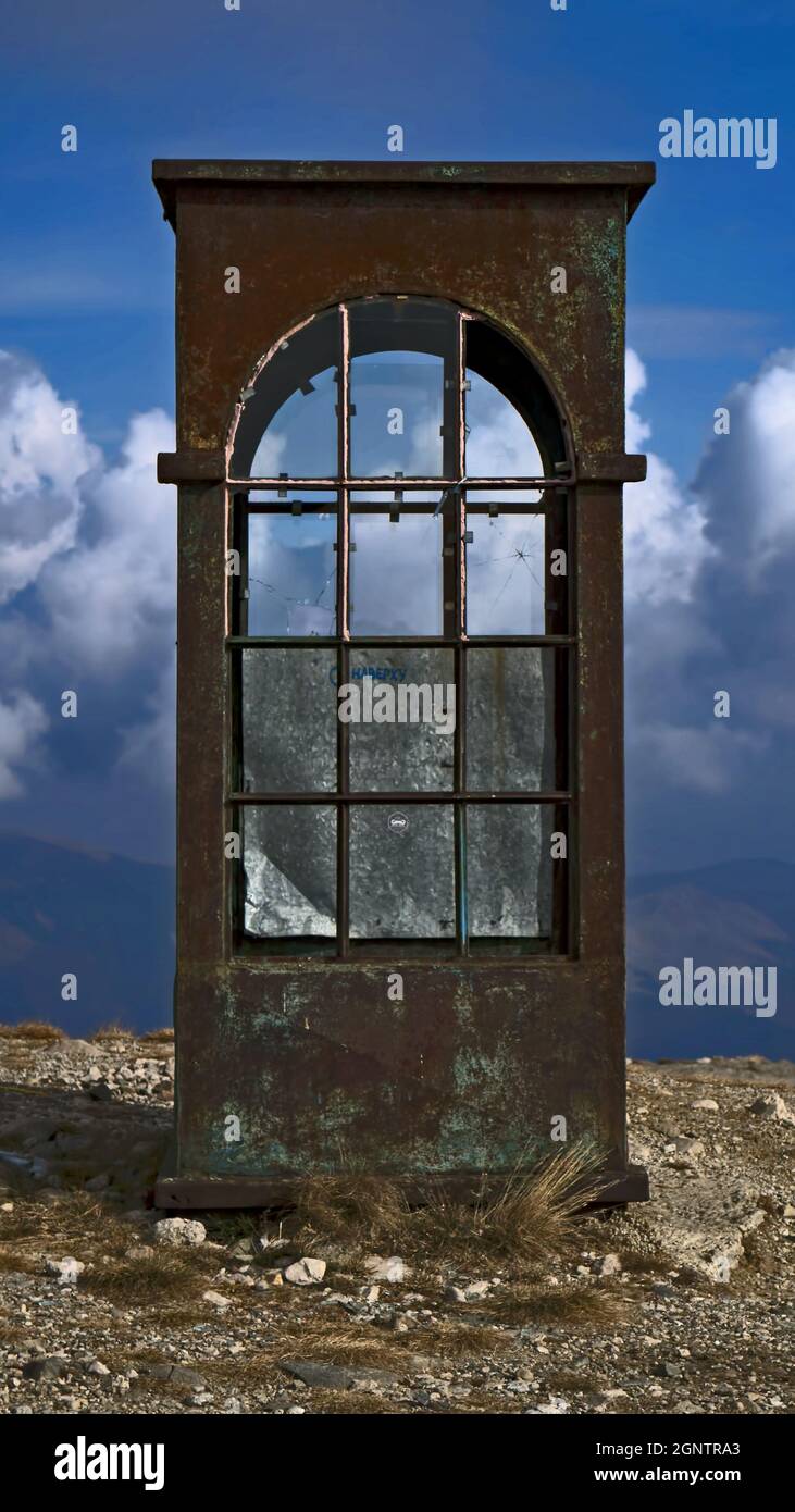 Booth hill hi-res stock photography and images - Alamy