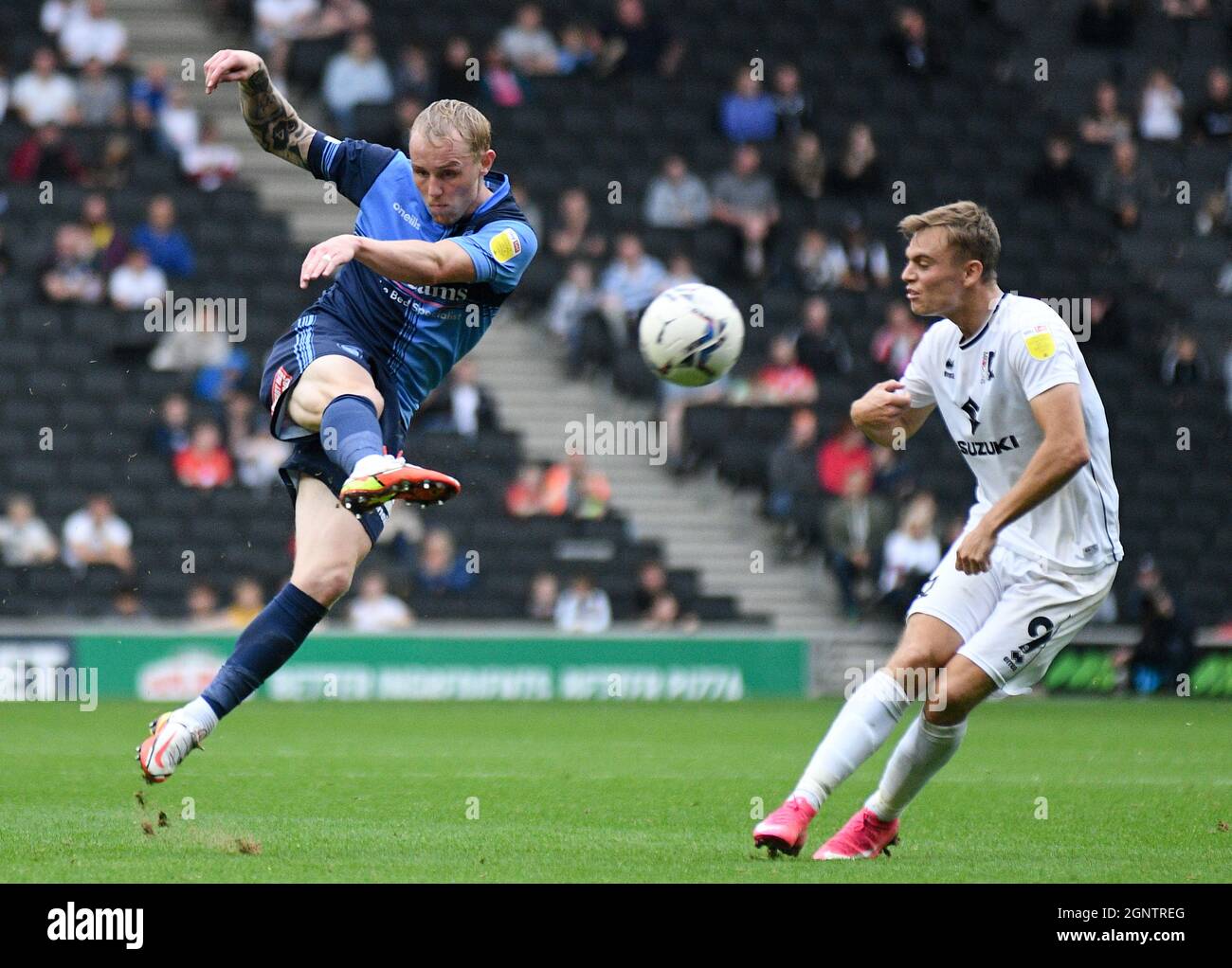 Scott twine mk dons hi-res stock photography and images - Alamy