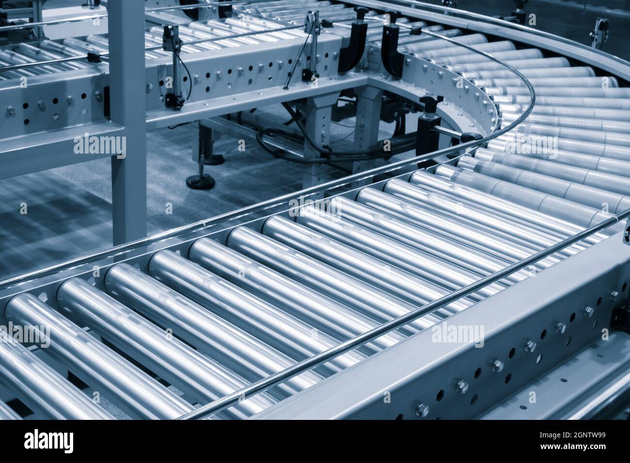 Crossing of the roller conveyor, Production line conveyor roller ...