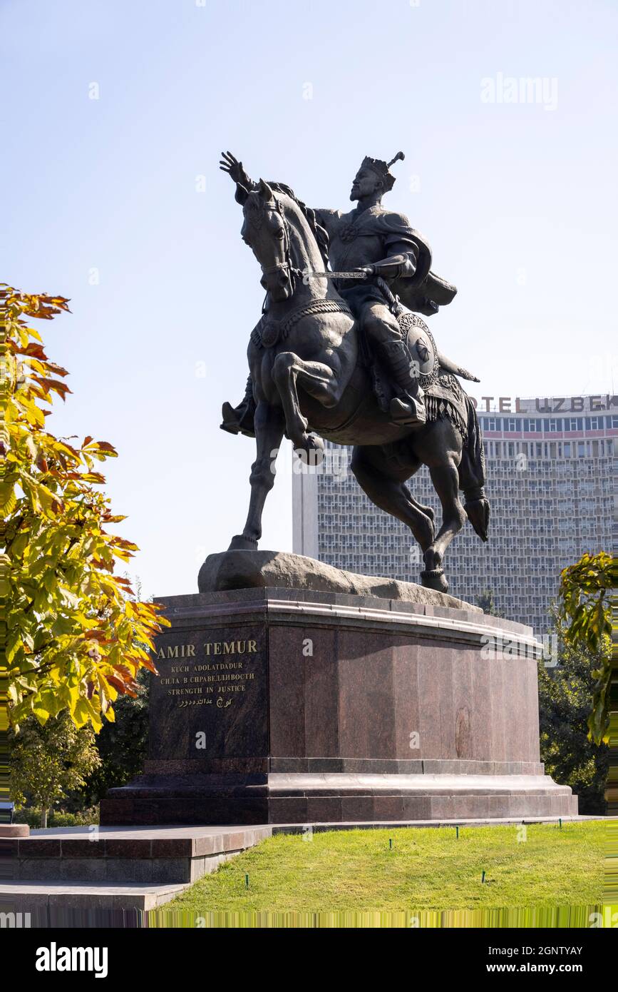Statue of Amir Timur or Tamerlane, Tashkent, Uzbekistan Stock Photo - Alamy