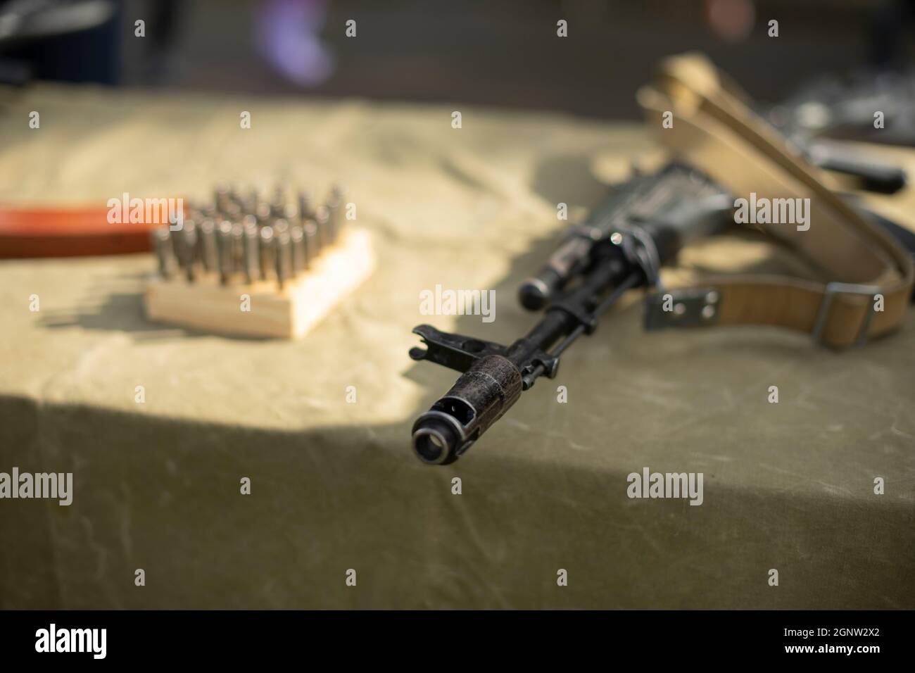 Weapons for shooting range hi-res stock photography and images - Alamy