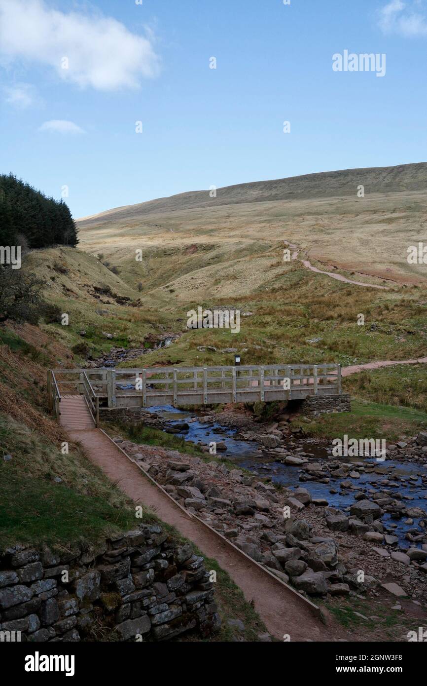 Walking Corn Du footpath Brecon Beacons alongside the Beacons way ...