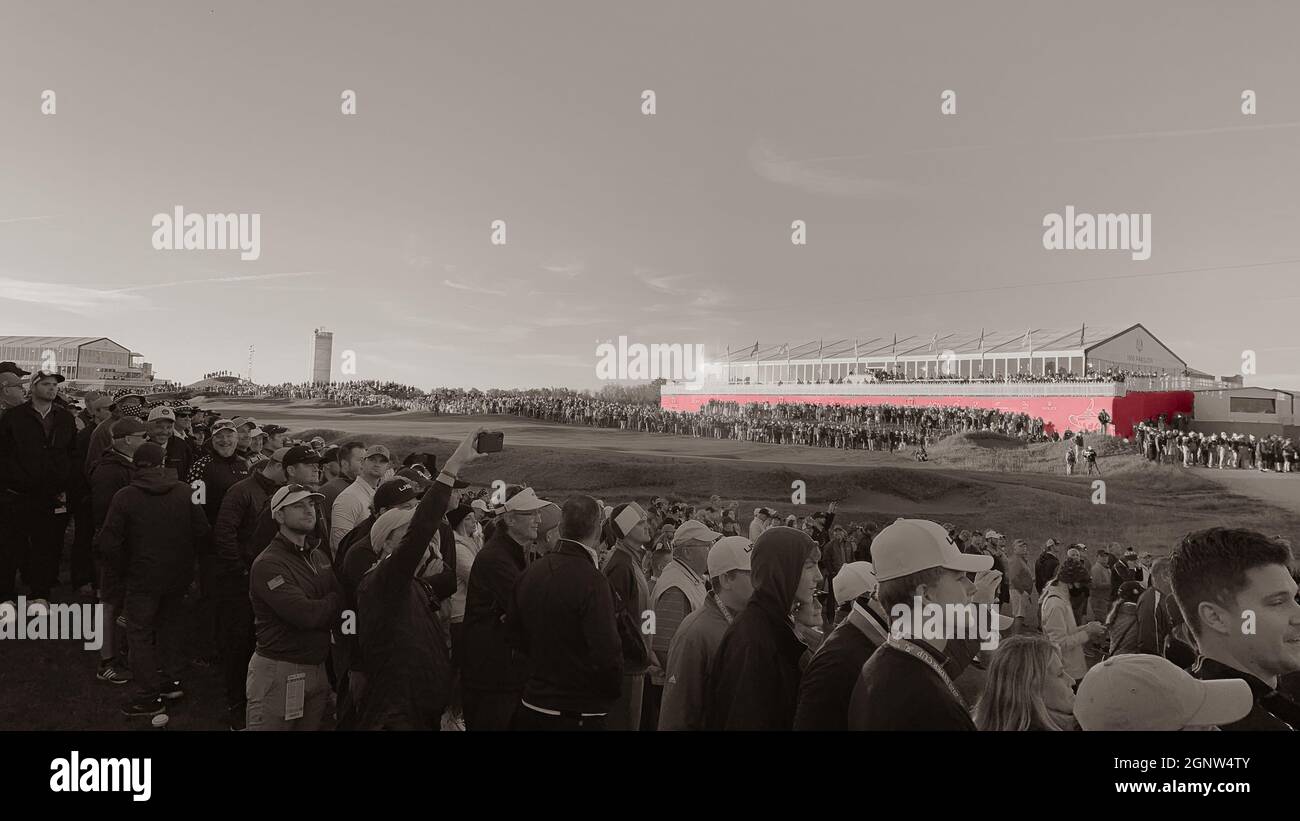 Golf tournament fans hi-res stock photography and images - Alamy