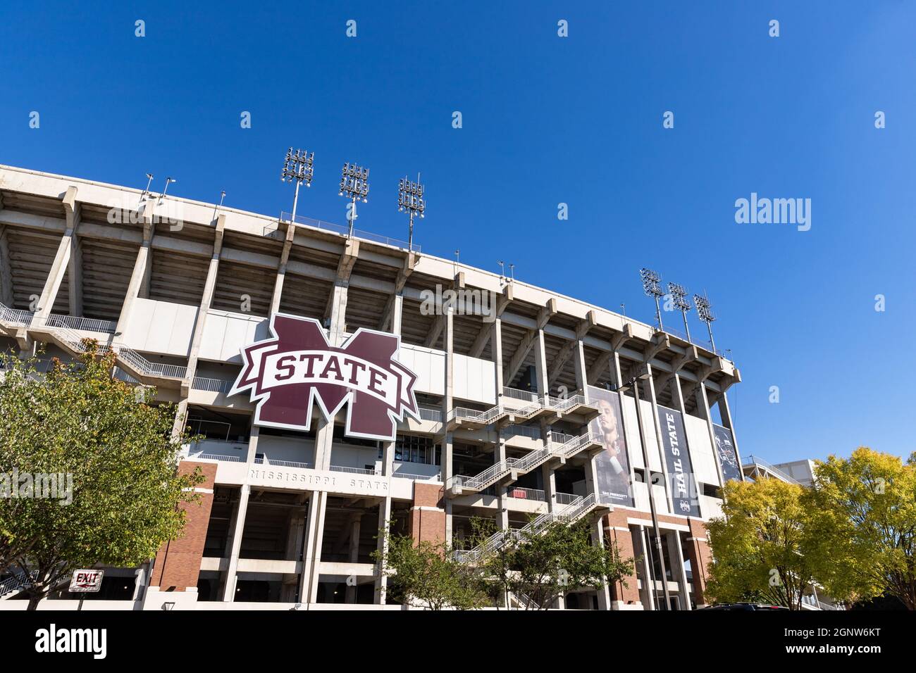Mississippi state bulldogs football hi-res stock photography and images ...