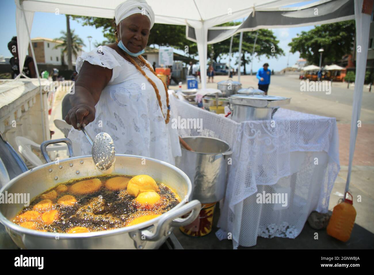 Dende oil hi-res stock photography and images - Alamy